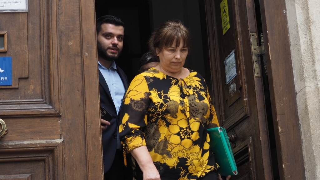 Care-i „prețul” pentru o groapă de gunoi? Afacerist cu legături la ...